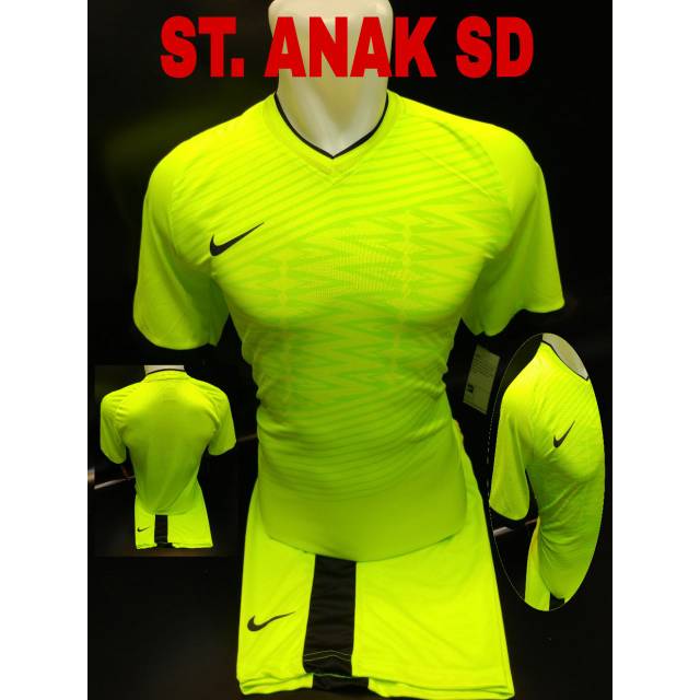 Jual Stelan futsal anak psm ijo stabilo/seragam futsal/kostum futsal ...