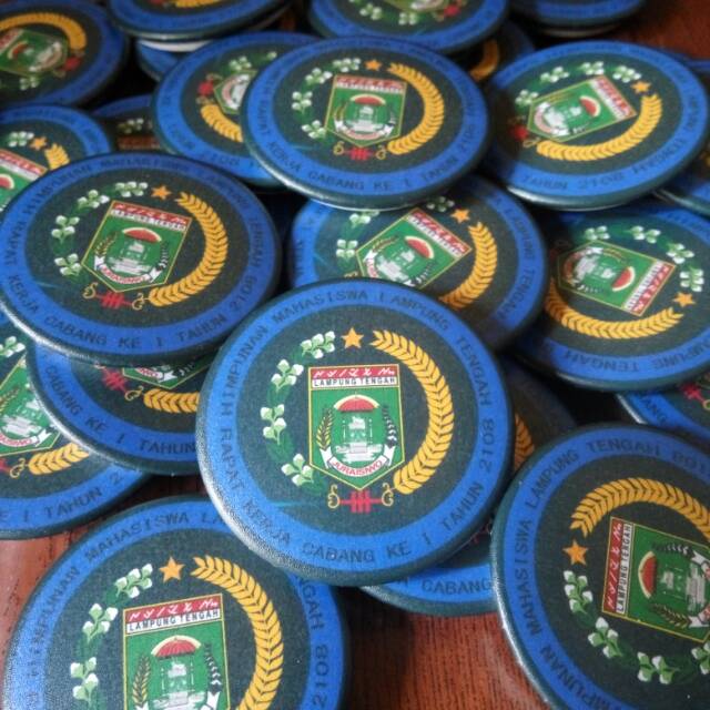 Jual Pin Organisasi / Souvenir Pin Ukuran 44mm | Shopee Indonesia