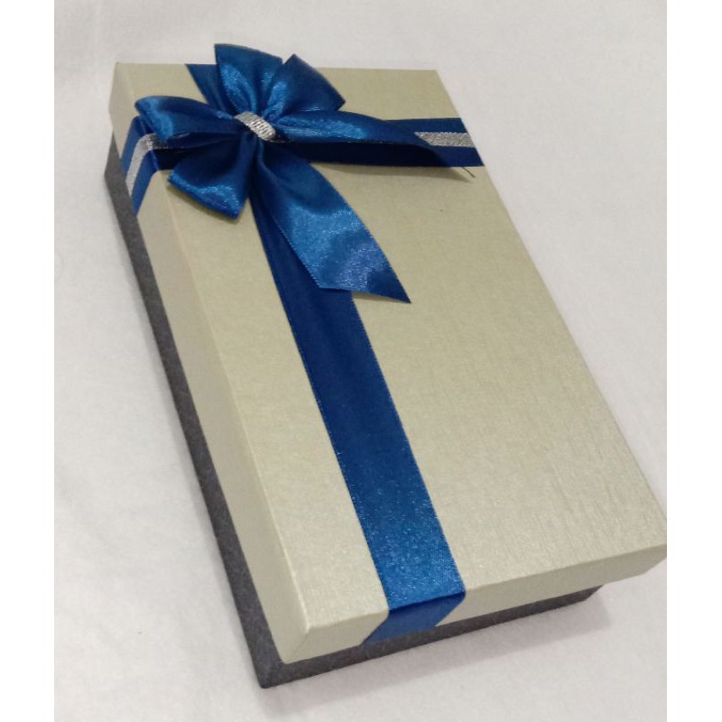 Jual kotak kado / gift box ukuran 35 x 25 x 5 cm | Shopee Indonesia