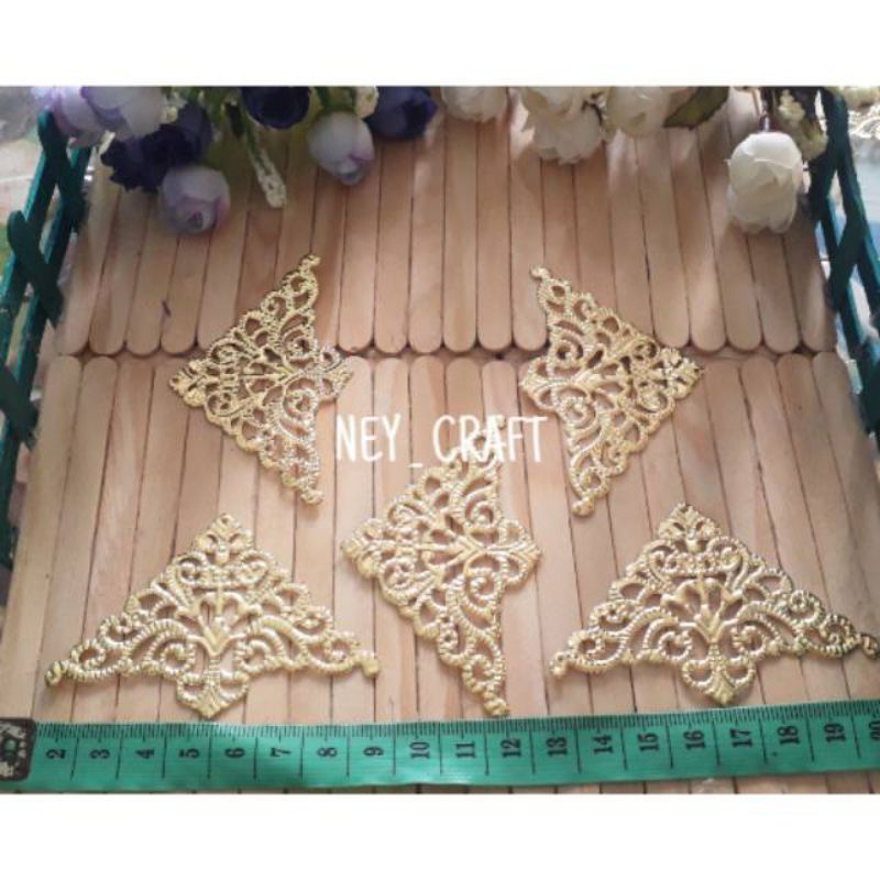 Jual Lempengan besi siku sudut segitiga besar gold / siku hantaran ...