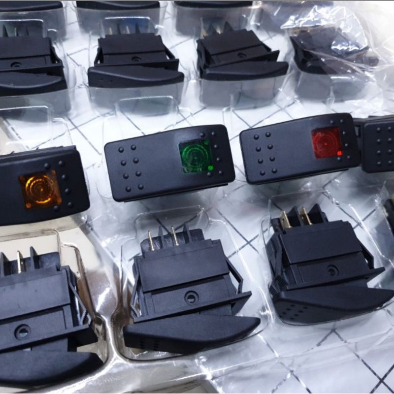 Jual Rocker Switch 12 Volt Saklar lampu cocok buat mobil jeep buat yang ...