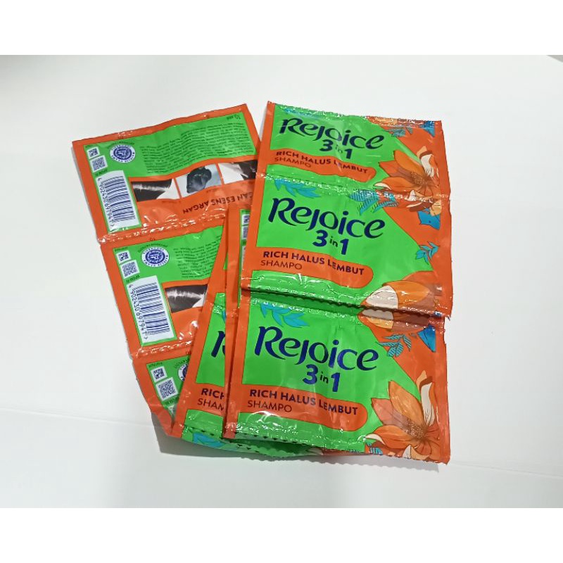 Jual REJOICE Shampoo Renceng isi 24 sachet (12x2) | Shopee Indonesia
