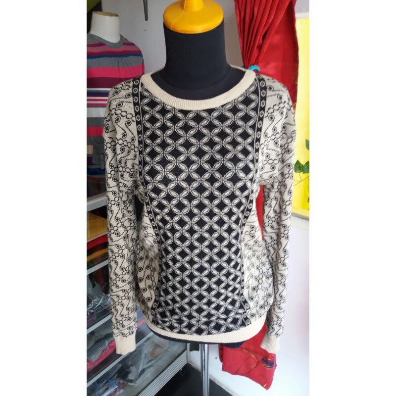 Jual Baju rajut premium motif batik hitam krem | Shopee Indonesia