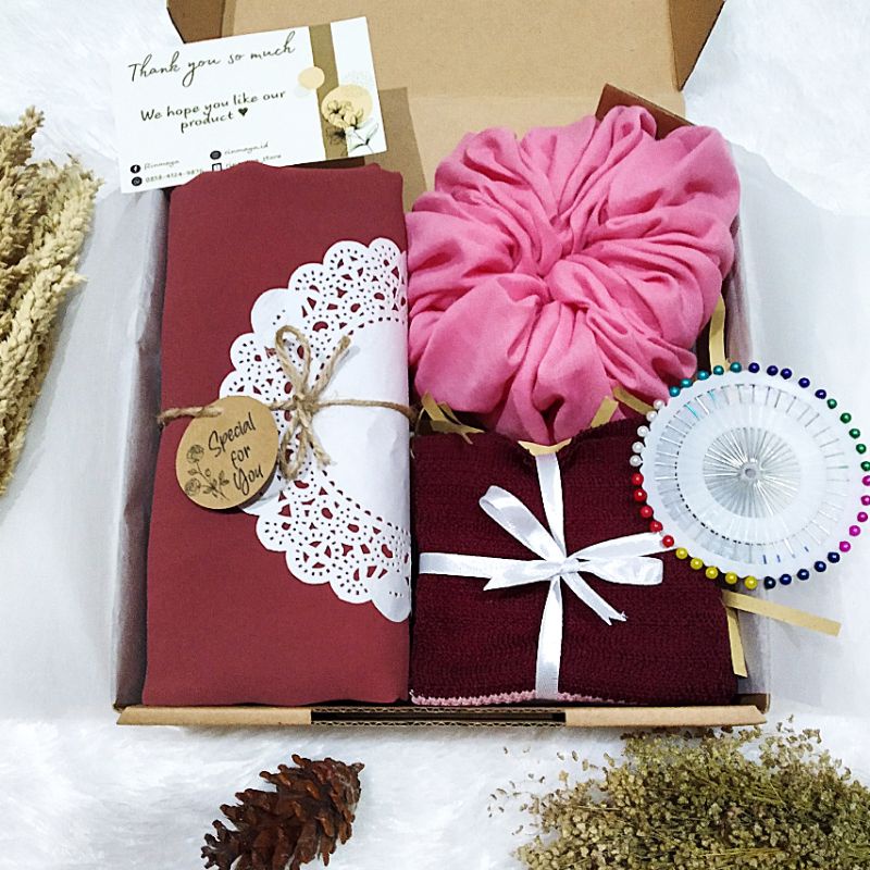 Jual HAMPERS HIJAB PASHMINA CERUTY / RINMAYA HIJAB / KADO ULTAH WISUDA WEDDING / KERUDUNG ...