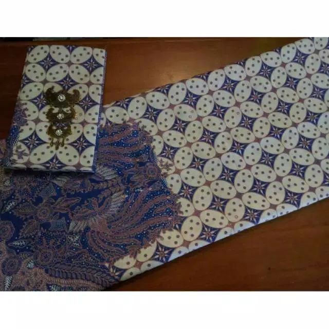 Jual Kain Batik Solo Merak Kembar Kawung Biru | Shopee Indonesia