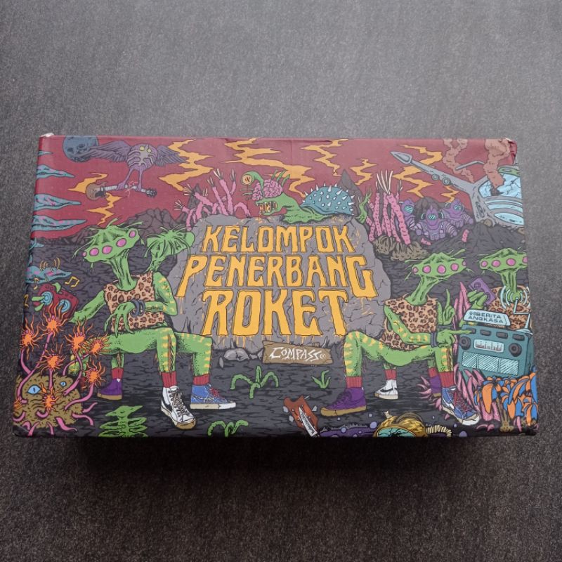 Jual Compass x KPR Rey Marshall | Shopee Indonesia