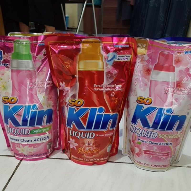 Jual SoKlin Deterjen Cair So Klin Liquid Detergent Cair 700ml 525ml ...