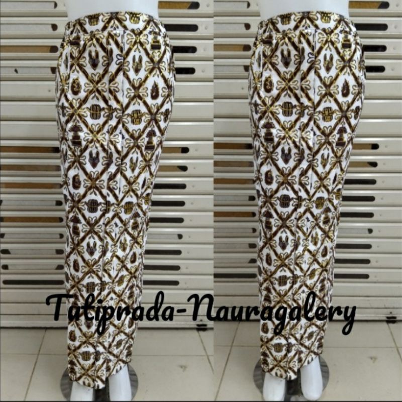 Jual rok batik wiron motif Sidomukti dasar putih Lis gold | Shopee ...