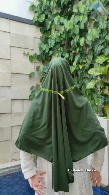 Jual Jilbab Hijab Bergo Instan XL TALI SERUT Anak Sekolah Dewasa Bahan ...