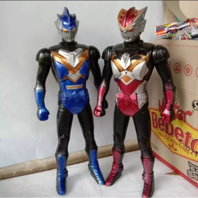 Jual mainan robot besar ultrmen bisa nyala dan bunyi | Shopee Indonesia