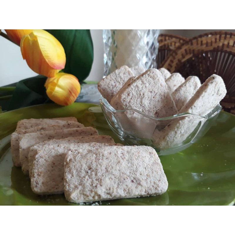 Jual Kue Sagon Asli Khas Banten / Kue Sagon Kelapa Asli / Kue Sagon ...