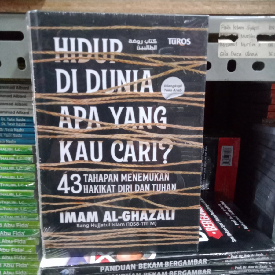 Jual Buku Hidup Di Dunia Apa Yang Kau Cari 43 Tahapan Menemukan Hakikat ...