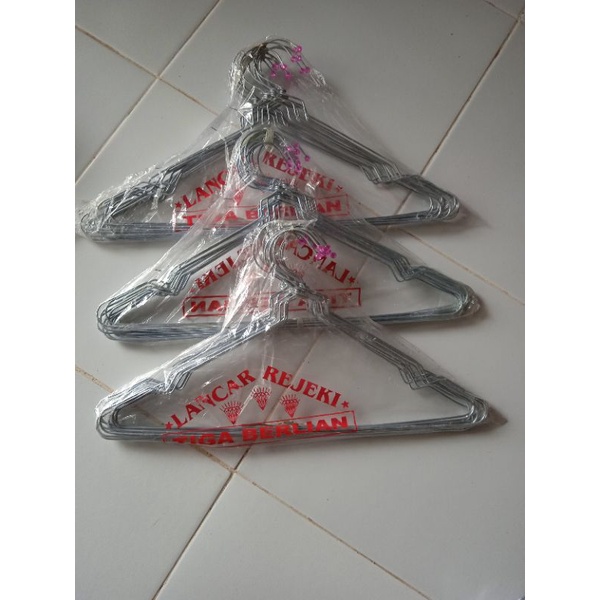 Jual Hanger besi ukuran tanggung (isi 12 pcs) | Shopee Indonesia