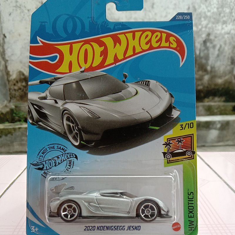 Jual Hotwheels barbie extra 2022 lucid air 2022 silver diecast hot ...