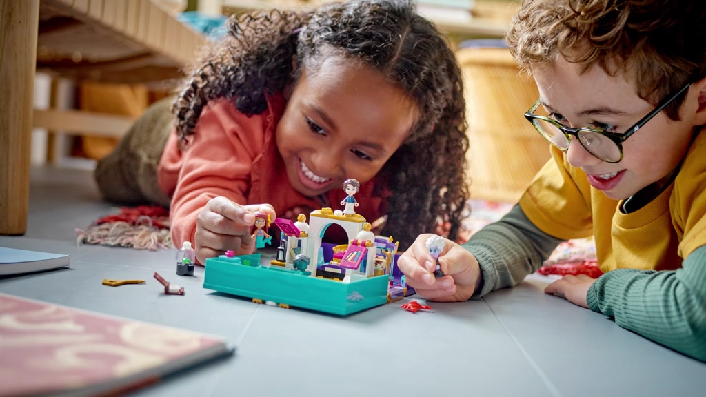 Jual LEGO Disney Princess 43213 The Little Mermaid Story Book (134 ...