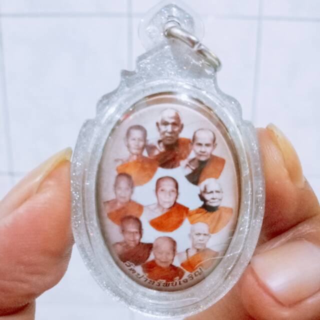 Jual Thailand Amulet Locket Relic 9 Arahat Dhammayut - Wat ...