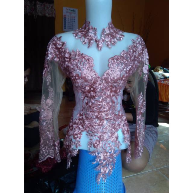 Jual Kebaya dada belah bisa req warna dan ukuran | Shopee Indonesia