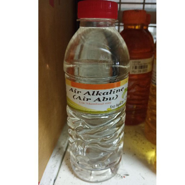 Jual Air Alkaline / Air Abu 300 ml (Untuk membuat mie ketupat lontong ...
