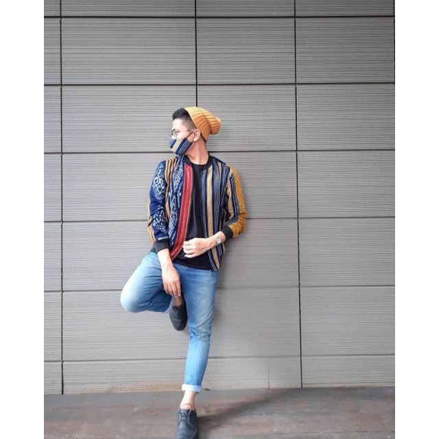 Jual jaket tenun troso motif blangket || atasan tenun pria || hoodie ... Jual jaket tenun troso motif blangket || atasan tenun pria || hoodie ...