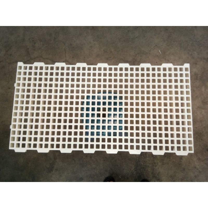Jual SLAT PLASTIK GRADE A TATAKAN ALAS KANDANG HEWAN KAMBING AYAM IKAN KOI KELINCI | Shopee ...