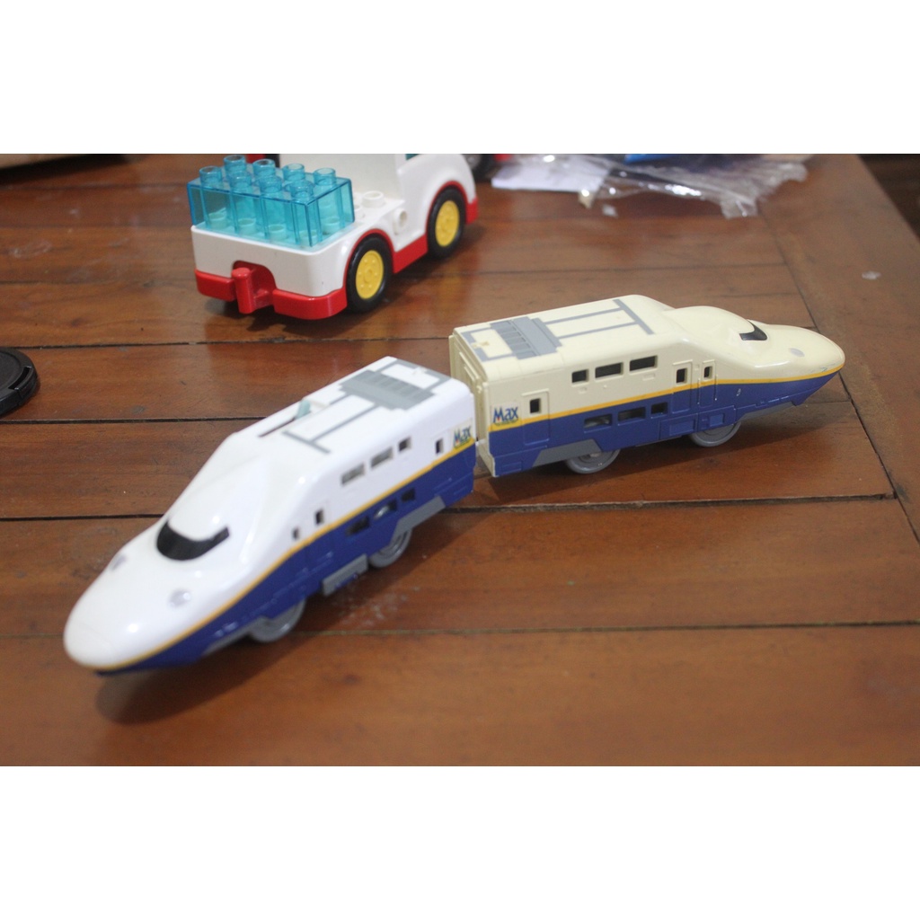 Jual Takara Tomy Plarail Shinkansen E4 Max Mainan Kereta Api #1 ...