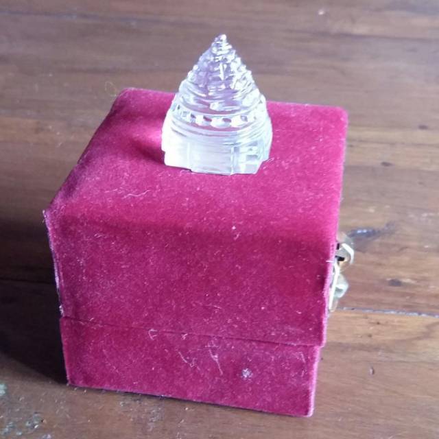 Jual Piramid Kristal Sri Yantra asli India bukan bahan plastik | Shopee ...