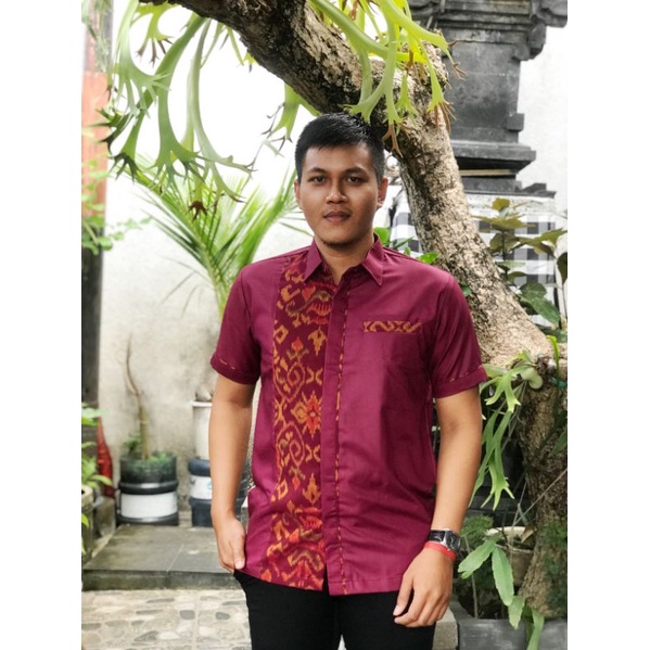 Jual Kemeja Endek Pria Model Kombinasi. Adem dan Nyaman | Shopee Indonesia