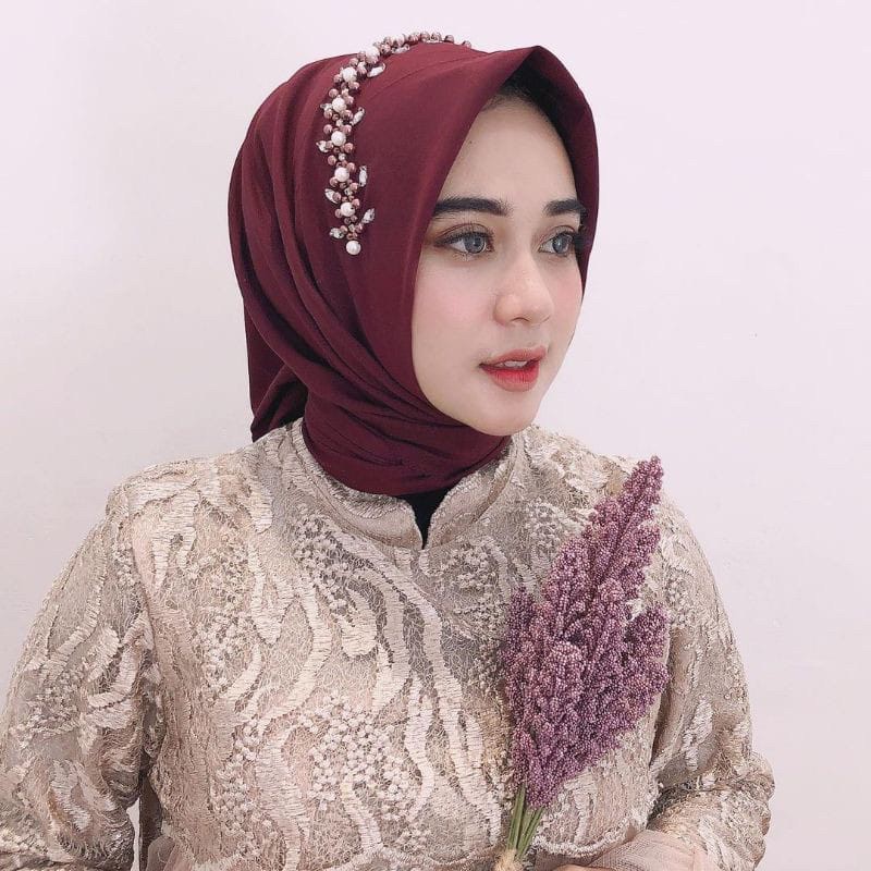 Jual jilbab payet mutiara bella square/ hijab pesta/segi empat wisuda | Shopee Indonesia