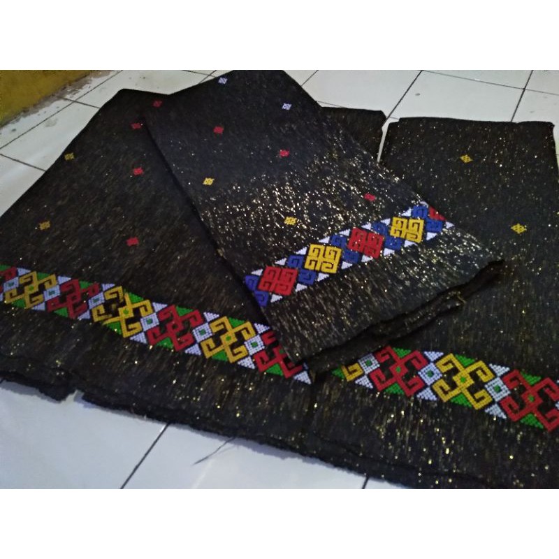 Jual kain tenun motif toraja dan ada benang emas nya | Shopee Indonesia