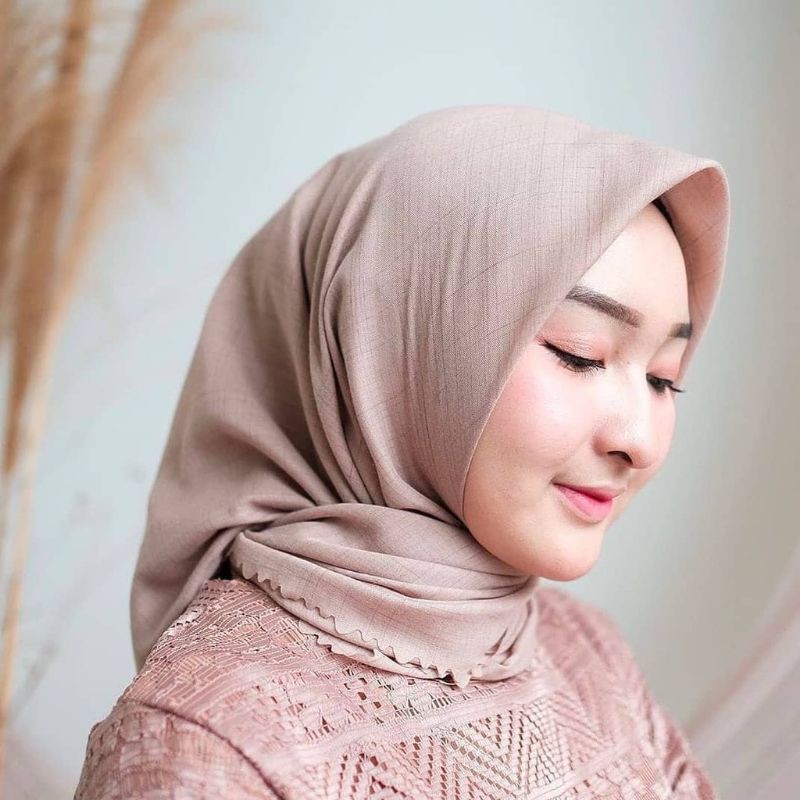 Jual Grosir Hijab Azara Scarf Sandi Morse Laser Cut Jilbab Segi Empat ...