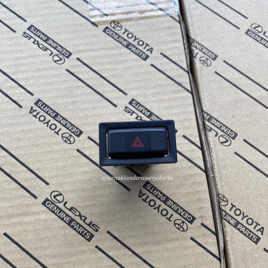 Jual SWITCH HAZARD LAND CRUISER HDJ80 VX80 LC80 ORIGINAL | Shopee Indonesia