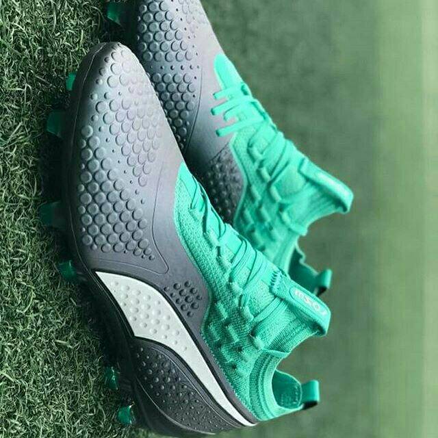 Jual Sepatu Soccer Puma The One 1 Iluminate pack | Shopee Indonesia