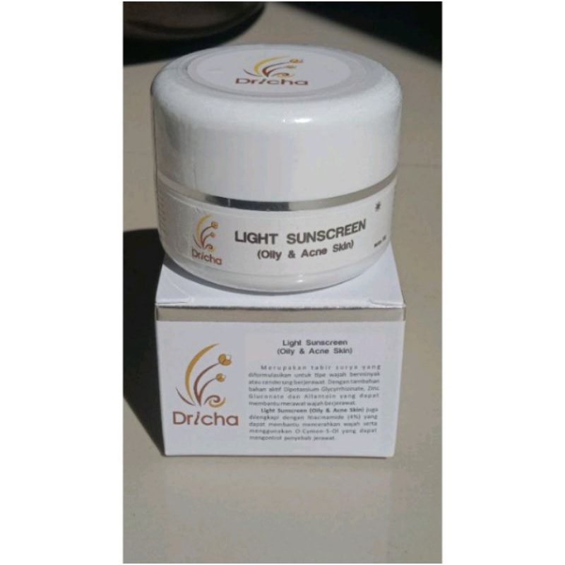 Jual ( free gift ) DRICHA light sunscreen by dr.ika ( oily & acne skin ...