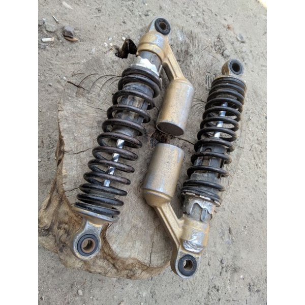 Jual Shock belakang shockbreker peredam kejut tiger revo original copotan | Shopee Indonesia