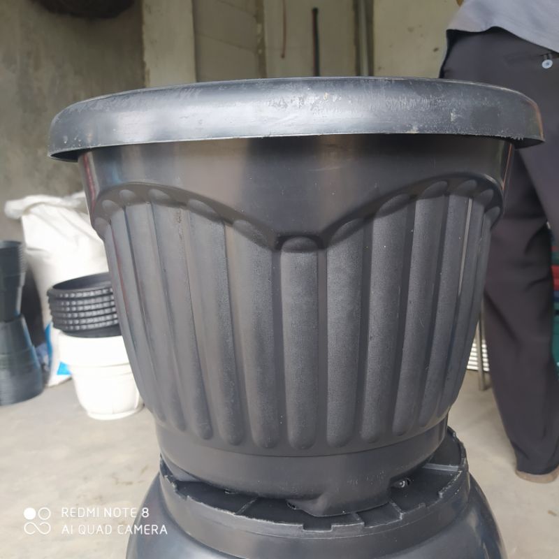 Jual pot tanaman ukuran besar shallom mio 40 cm | Shopee Indonesia
