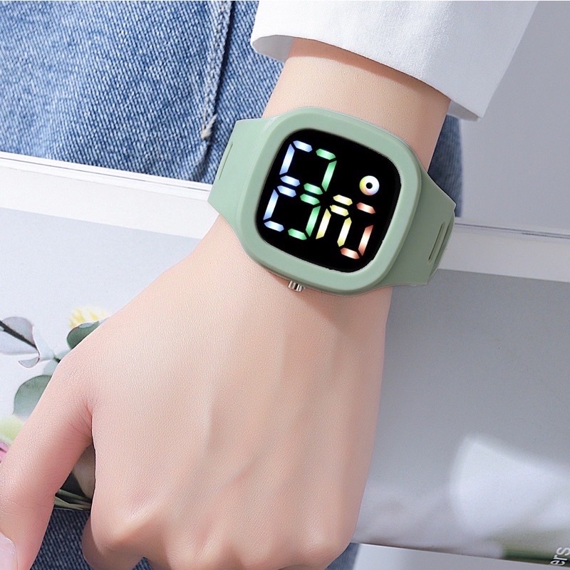 Jual Jam Tangan Digital Wanita Pria Fashion Watch LED Tampilan Layar ...
