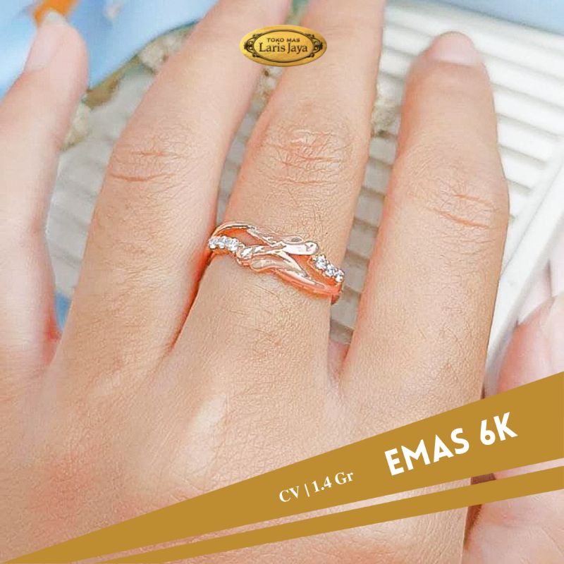 Jual Cincin model silang ukir kadar 6k btad B= 1,4gr uk 12 | Shopee ...