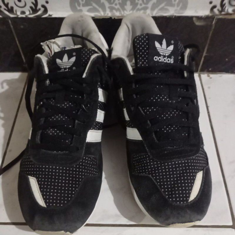 Jual sepatu branded second original | Shopee Indonesia