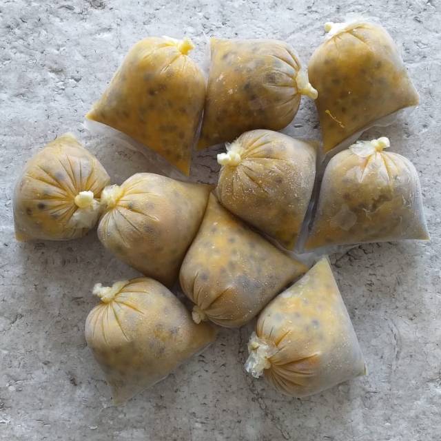 Jual Markisa beku 1kg/markisa frozen /buah markisa/buah beku | Shopee ...