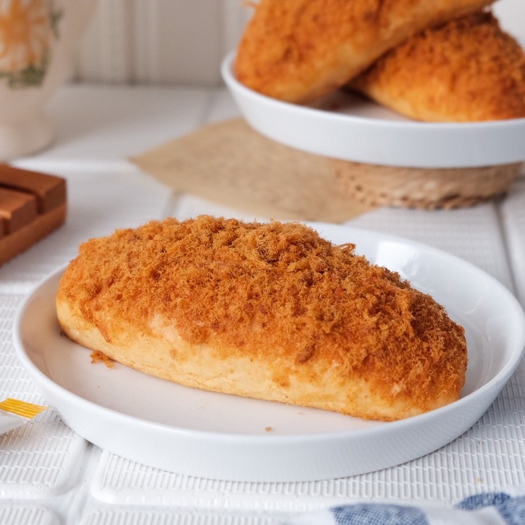 Jual ROTI LYNN'S JAPANESE COTTON BREAD - ROTI ABON AYAM | Shopee Indonesia