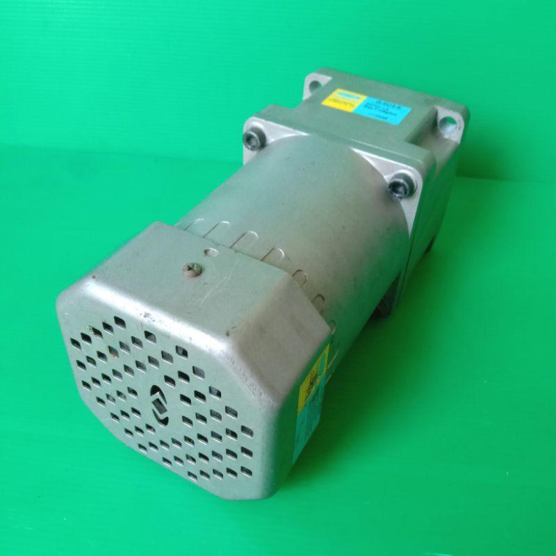 Jual AC Motor gearbox peeiMoger 3phase 220V-380V 120W Ratio 1vs3 dan ...