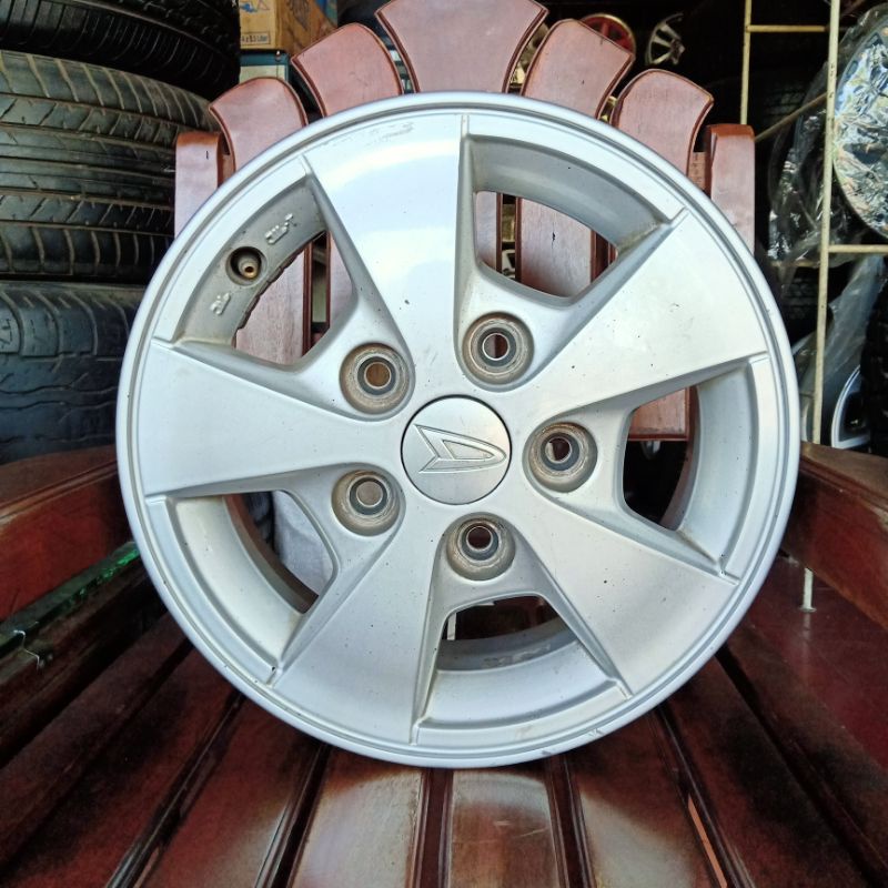 Jual Velg Mobil DAIHATSU GRANDMAX R13, Lubang/PCD 5/114 (Original ...