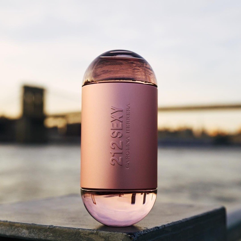 Jual Carolina Herrera 212 Sexy Women (100 ml) | Shopee Indonesia