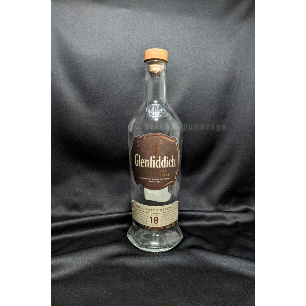 Jual Botol Bekas Minuman Keras Genfiddich Buat Koleksi Pajangan Dinding ...