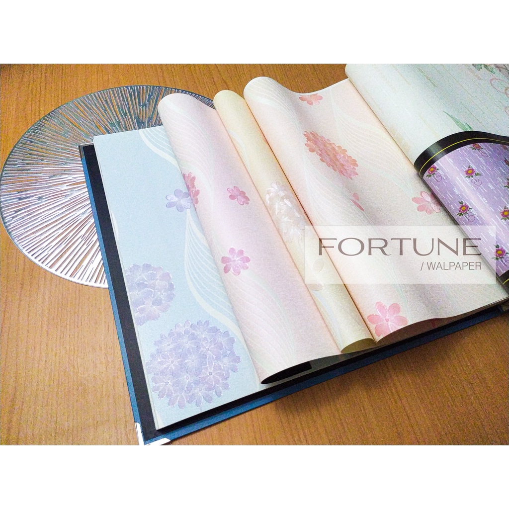 Jual Wallpaper Shabby Chic Bunga Minimalis Gelombang Putih Cream Kuning ...