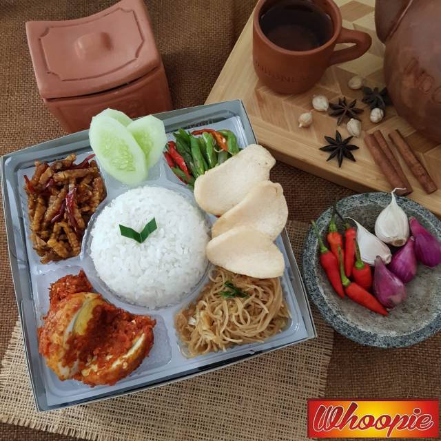 Jual Nasi Box Telur Balado /Nasi Kotak Paket Telur Balado /Nasi Box ...
