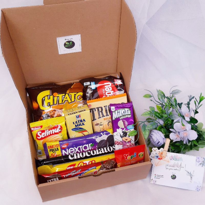 Jual Hadiah Snack Box - Gift Parcel - Snack Hampers | Shopee Indonesia