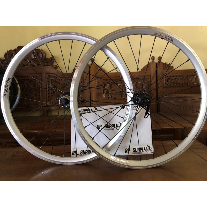 Jual Rims Set atau velg set merk raze | Shopee Indonesia