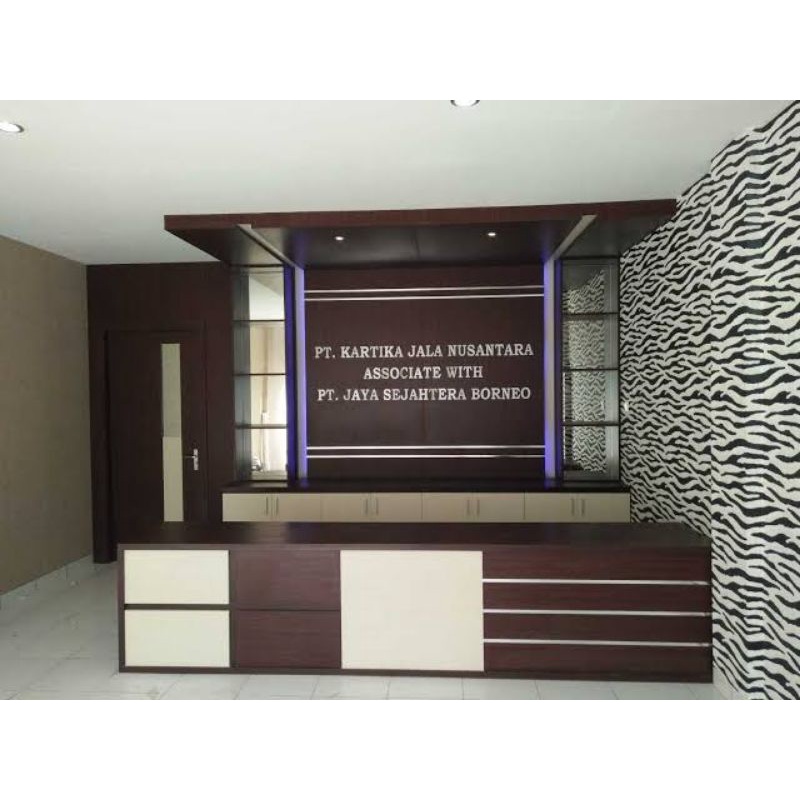 Jual meja resepsionis & backdrop full custom +pintu | Shopee Indonesia