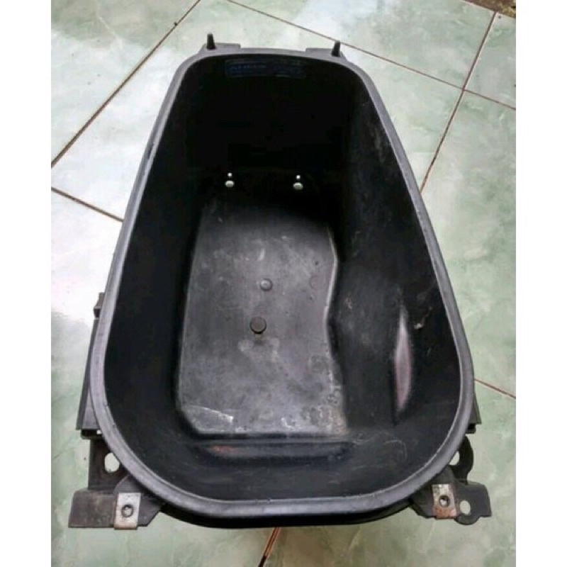 Jual Box bagasi bawah jok honda beat f1 original | Shopee Indonesia